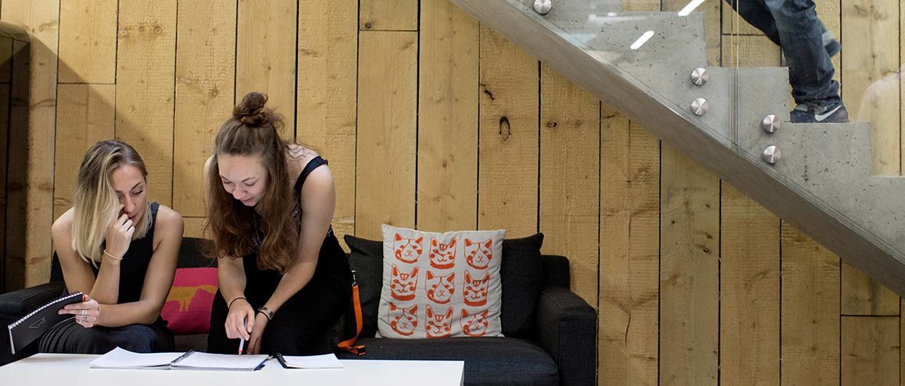 Case studies - Hibob